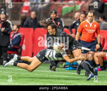 Portia Woodman-Wickliffe of New Zealand in action during HSBC rugby ...
