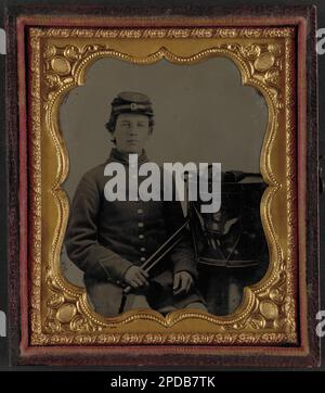 Drummer boy for Union Army in Civil War reenactment Stock Photo - Alamy