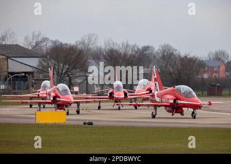 RAF Red Arrows taxiing at RAF Waddington Stock Photo - Alamy