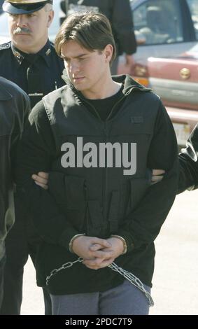 Neil Entwistle arrives at district court in Framingham, Mass., Thursday ...