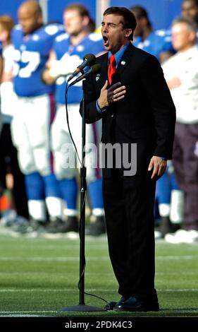 Keni Thomas, a country singer and U.S. Army Ranger, sings the national ...