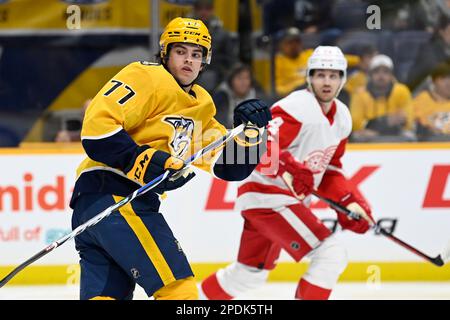 Nashville Predators right wing Luke Evangelista (77) tries to deflect ...
