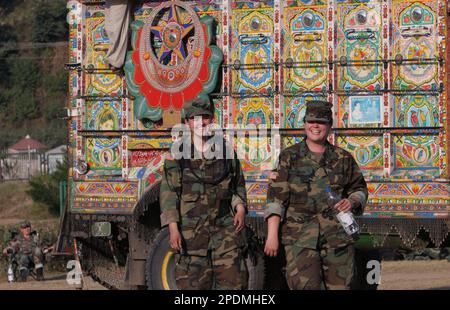 Lt. Laura Schlenker, from Longview WA. a nurse with the U.S. M.A.S.H ...