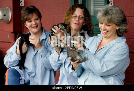 Pocahontas Correctional Unit inmates, from left, Tuesday Kilgore; Lisa ...