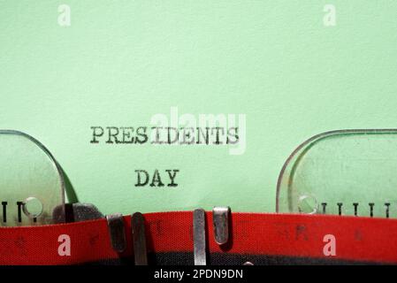 Presidents day text written with a typewriter Stock Photo - Alamy