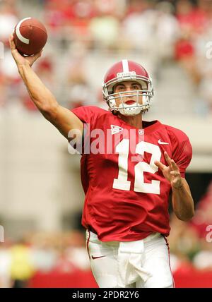 Alabama quarterback Brodie Croyle throws a pass during the first half ...