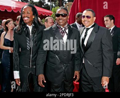 Earth, Wind & Fire members, from left, bassist Verdine White, Kahbran ...
