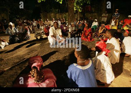 Voodoo ceremony in Haiti : voodoo priest Stock Photo - Alamy