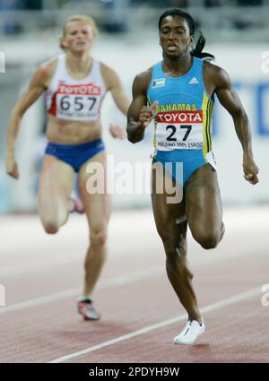 Tonique Williams-Darling of the Bahamas, left, Russia's Svetlana ...