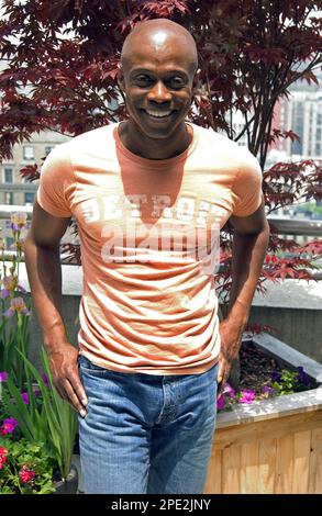 Singer Kem Owens, aka Kemistry, is photographed at On The Ave Hotel in ...