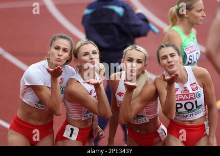 Kinga GACKA, Małgorzata HOŁUB-KOWALIK, Justyna TY-ERSETIC & Natalia ...