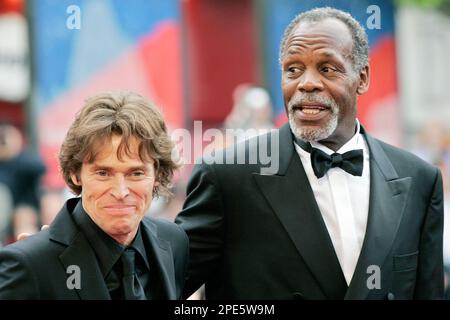 WILLEM DAFOE & DANNY GLOVER CANNES FILM FESTIVAL 2005 CANNES FRANCE 16 ...