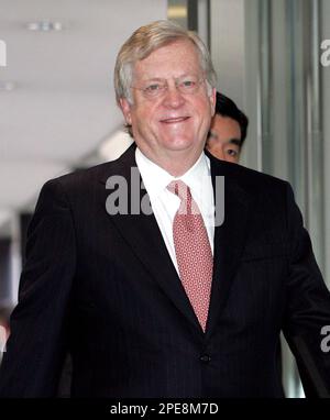 New U.S. Ambassador to Japan Tom Schieffer, right, and his wife Susanne ...
