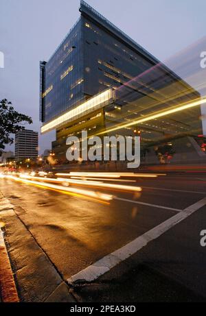 Caltrans Headquarters, Los Angeles, California, 2004. Overall exterior ...