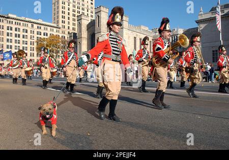 The First Company Governor's Foot Guard from Connecticut in ...