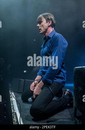 York, UK. 15th Mar, 2023. Brette Anderson, frontman of Suede, playing a ...