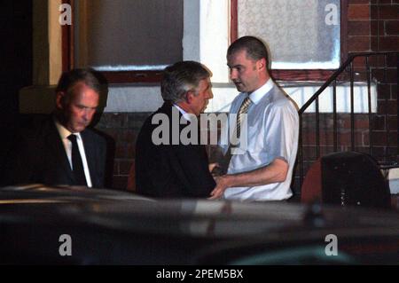 Home Secretary Jack Straw shakes hands with Leslie Buddington from the ...