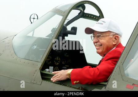 Howard Baugh, 84, a retired lieutenant colonel who flew with the ...