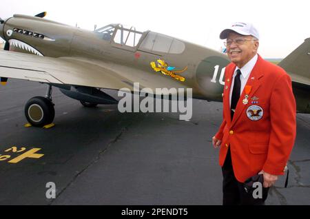 Howard Baugh, 84, a retired lieutenant colonel who flew with the ...