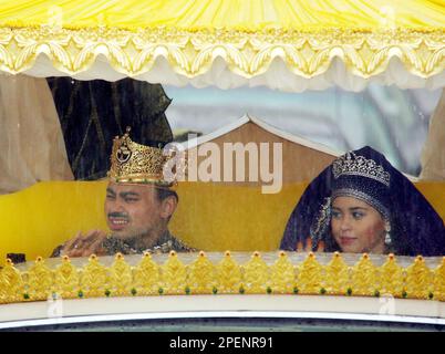 Brunei's newly-wed royal couple, Khairul Khalil and Princess Majeedah ...