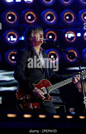 Crowded House perform at the Live Earth concert. Aussie Stadium. Sydney ...