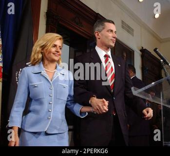 Gov. James McGreevey, wife Dina Matos McGreevey and daughter Morag ...