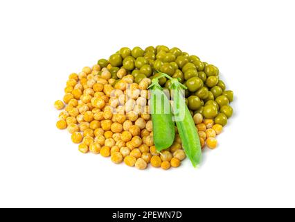 Dry Yellow and Green Peas Isolated, Whole Pea Pile, Raw Legume, Protein ...