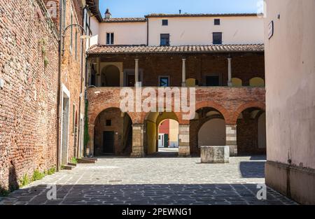 old town of Altopascio, Lucca province, Tuscany region, Central Italy ...