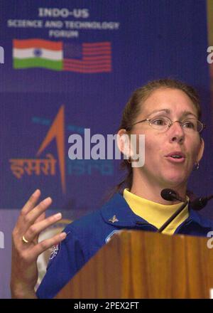 Sandra Magnus NASA Stock Photo - Alamy