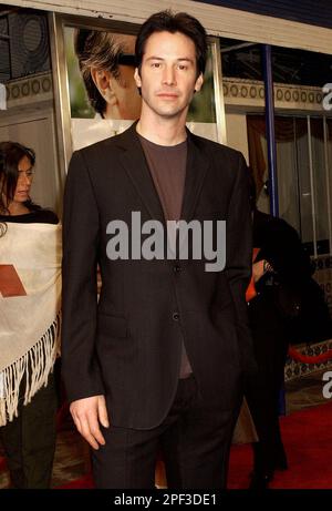 KEANU REEVES, SOMETHING'S GOTTA GIVE, 2003 Stock Photo - Alamy