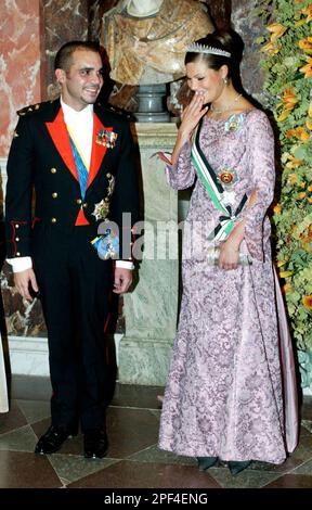 Jordan’s Crown Prince Hussein (or Al Hussein) bin Abdullah II engaged ...