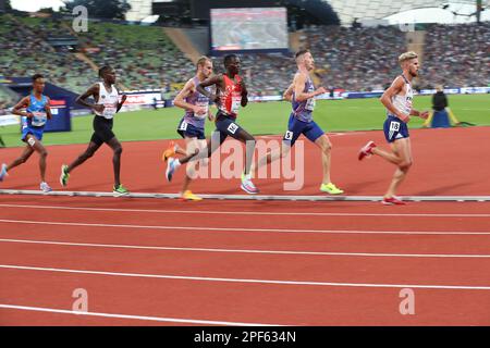 Jimmy GRESSIER, Sam ATKIN, Aras KAYA & Marc SCOTT in the 10000m Final ...