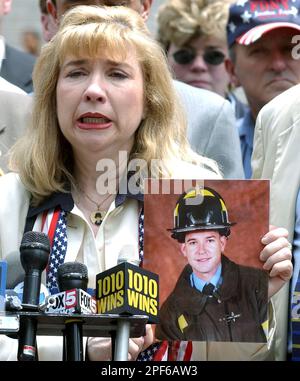 June 11, 2003 - New York, New York, U.S. - K31149JKRON.DESIGNERS BALL ...