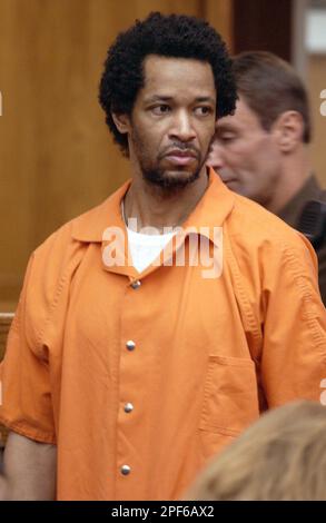 Sniper suspect John Allen Muhammad speaks with his lawyer Peter ...
