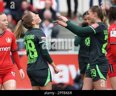 Tabea Wassmuth (Wolfsburg), Jule Brand (Wolfsburg), Leverkusen, Germany ...