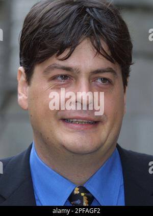 David Shayler former MI5 security service officer outside Old Bailey ...