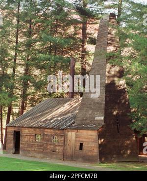 Drake well (World's first oil well), Drake's Well Memorial Park ...