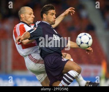 ULF KIRSTEN GERMANY & BAYER 04 LEVERKUSEN 24 April 1998 Stock Photo - Alamy