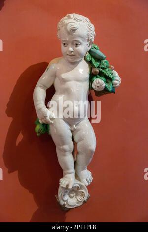 Vienna, Austria sculptures of angels Kunsthistorisches Museum of Art ...