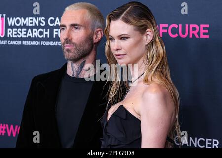 Adam Levine of Maroon 5 and his wife Behati Prinsloo arrive on the red ...