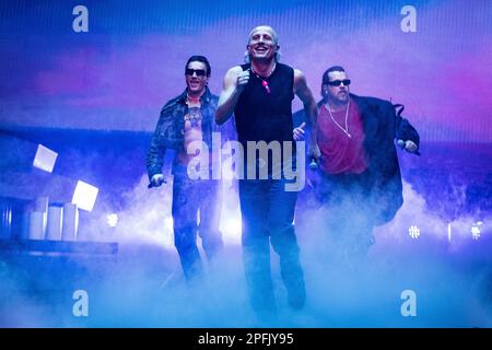 AMSTERDAM - The Hague band Goldband with Boaz Kok (photo), Karel ...