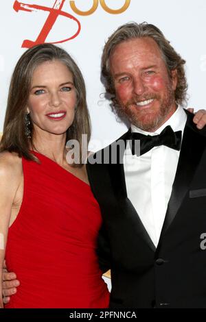 Susan Walters, Linden Ashby at arrivals for THE YOUNG AND THE RESTLESS ...