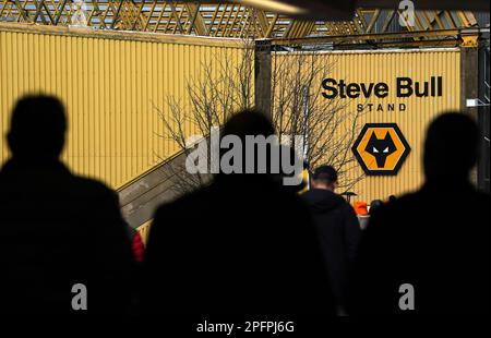 The Steve Bull stand at Molineux stadium in Wolverhampton Stock Photo ...