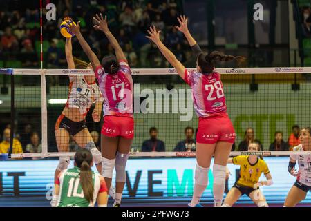 Attack of Lucille Gicquel (Cuneo Granada S. Bernardo Stock Photo - Alamy