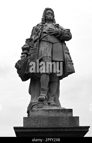 Statue of King William III; Prince Of Orange With Herring Gull - Larus ...