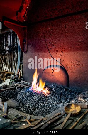 The forge fire at Combe Mill, Oxfordshire Stock Photo - Alamy