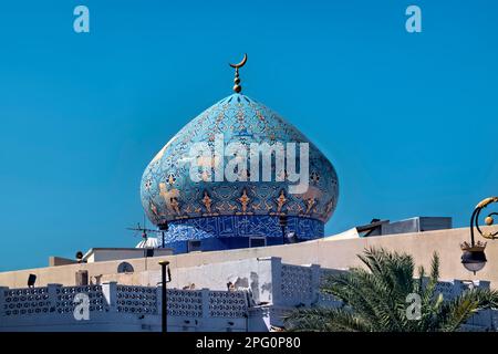Dome of Masjid Al Rasool Al A'dham, Al Lawati Mosque, Muttrah, Muscat ...