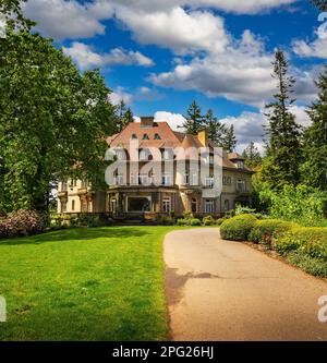 Portland, Oregon, USA - Historical Pittock Mansion built in 1914 Stock ...