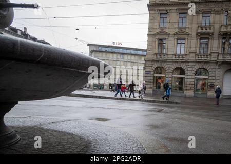 The UBS and Credit Suisse-Headquarter at Paradeplatz in Zürich-City ...