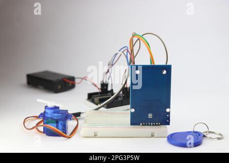 Electronic component connected with breadboard Stock Photo - Alamy
